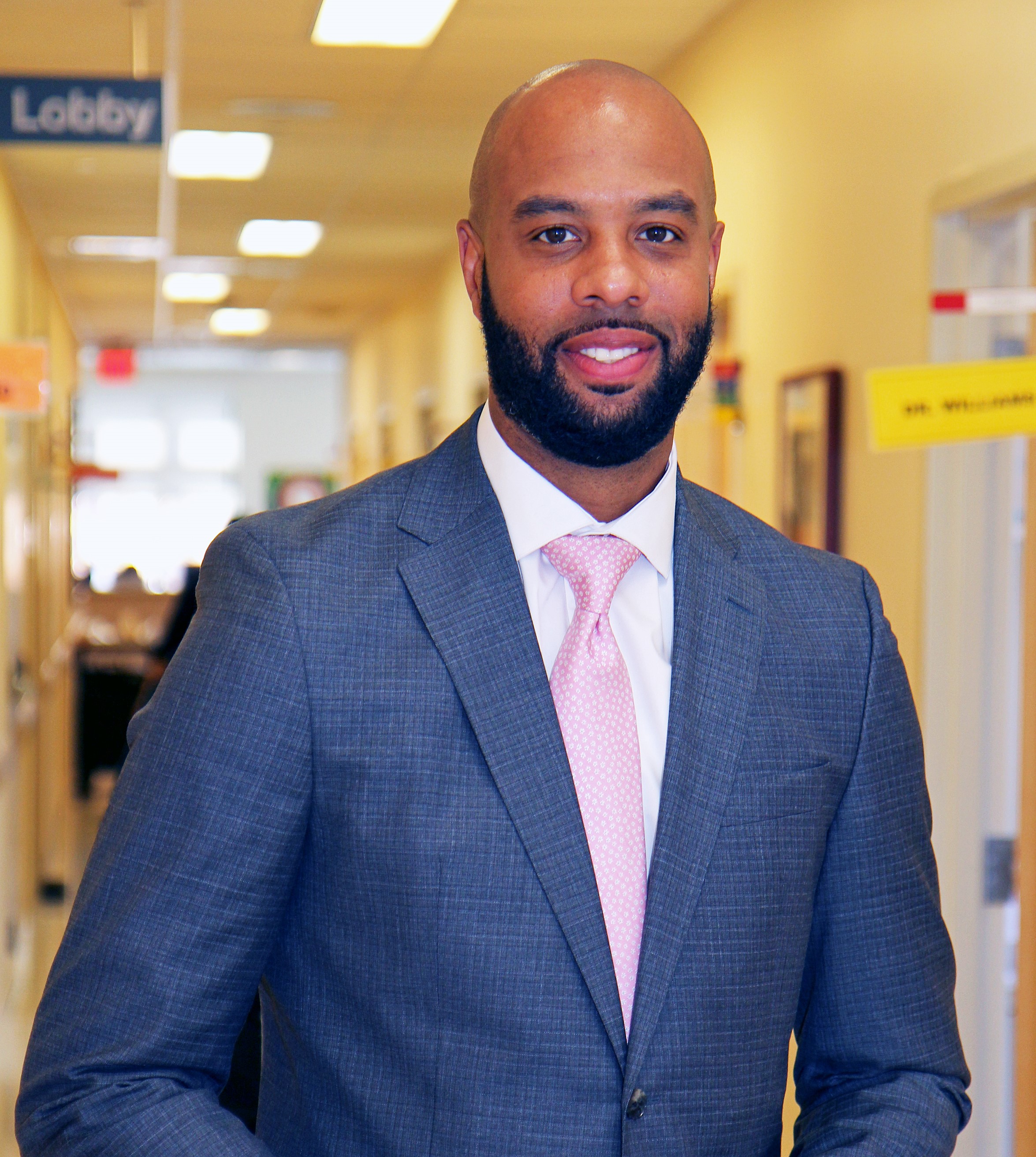 El presidente y director ejecutivo de EBNHC fue nombrado en la lista de ...